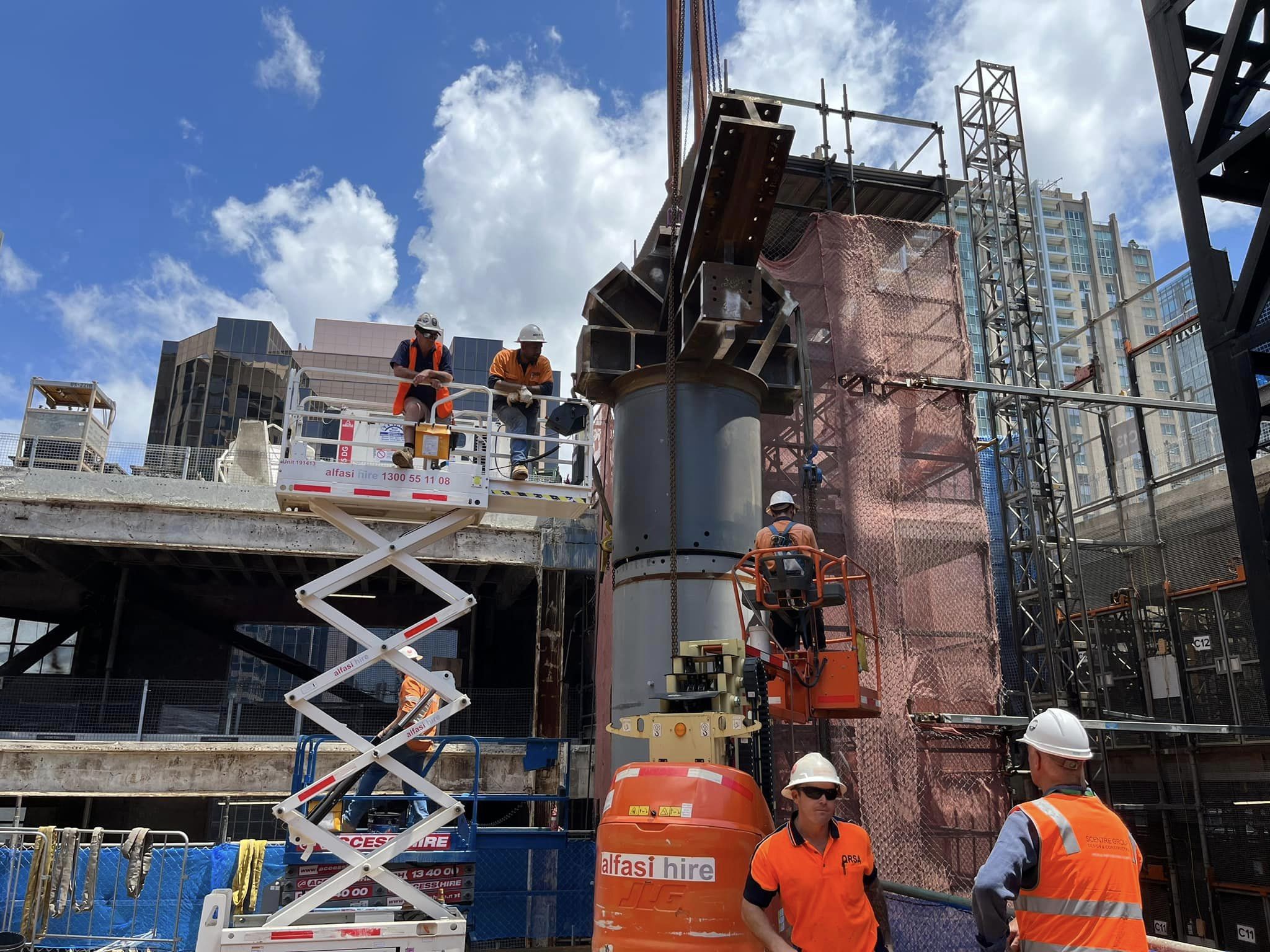 Riggers for Hire: The Impact of Licenced Experts on Construction Projects